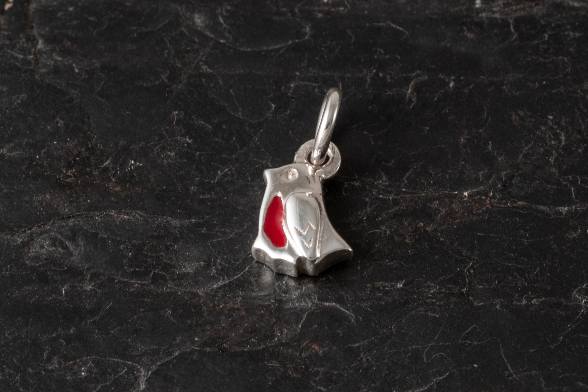 Robin charm with Jump ring – Shetland Jewellery