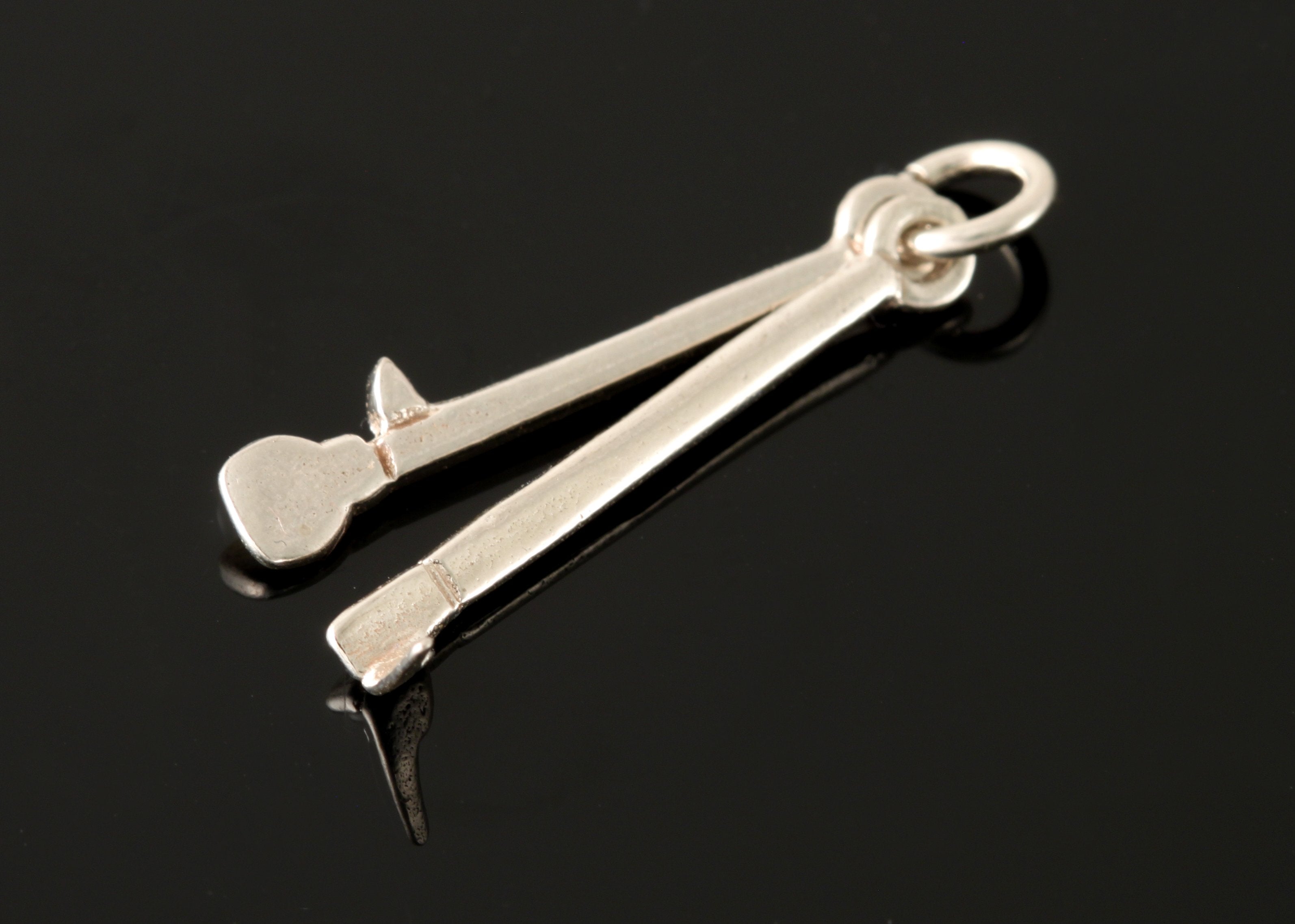 Spade and Tushkar Charm – Shetland Jewellery